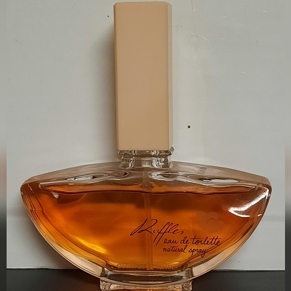 Oscar de la Renta | Makeup | New Rare Vintage Oscar De La Renta Ruffles ...